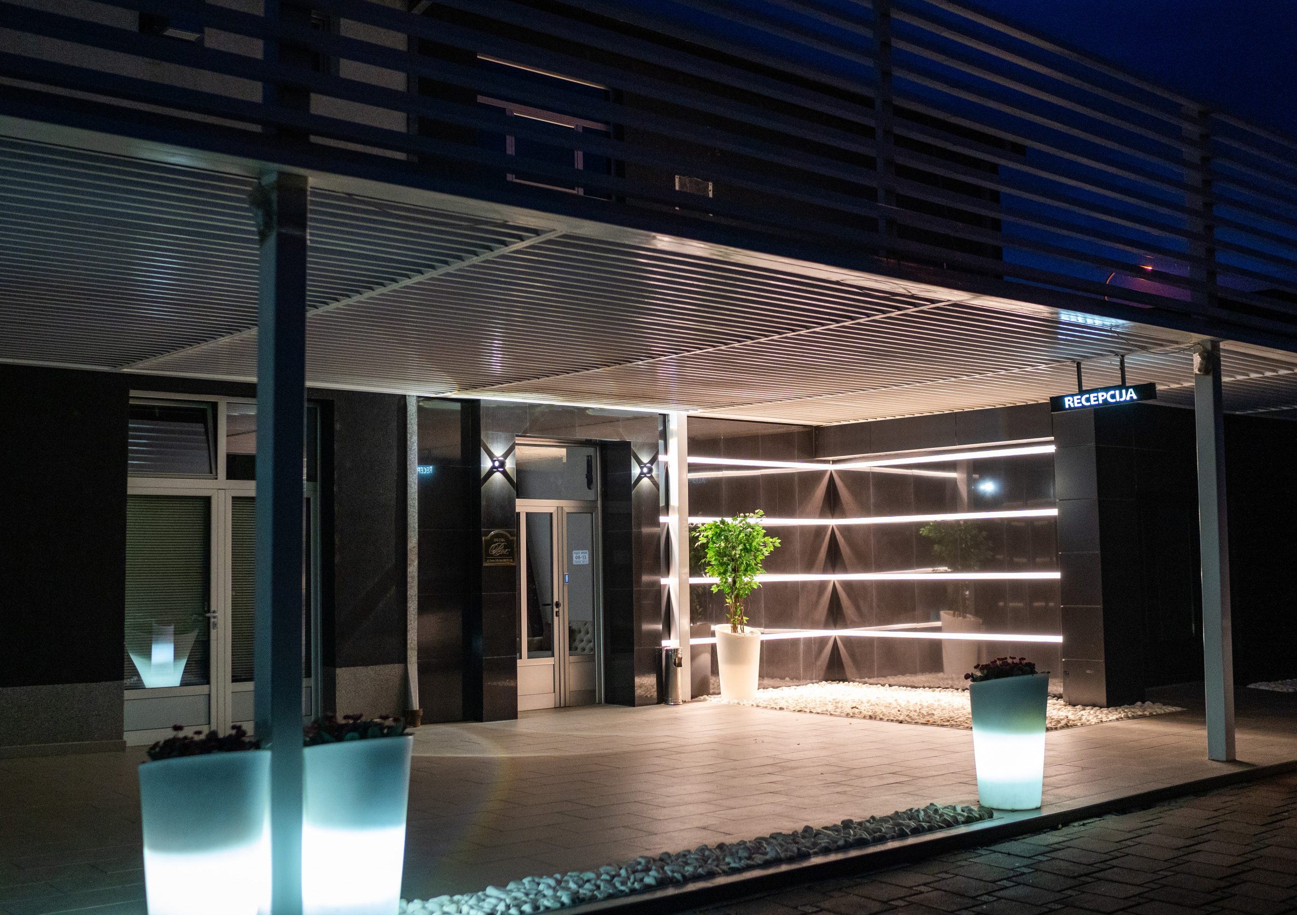 O nama | Restorani u Nišu | PRINC - Restorani sa apartmanima